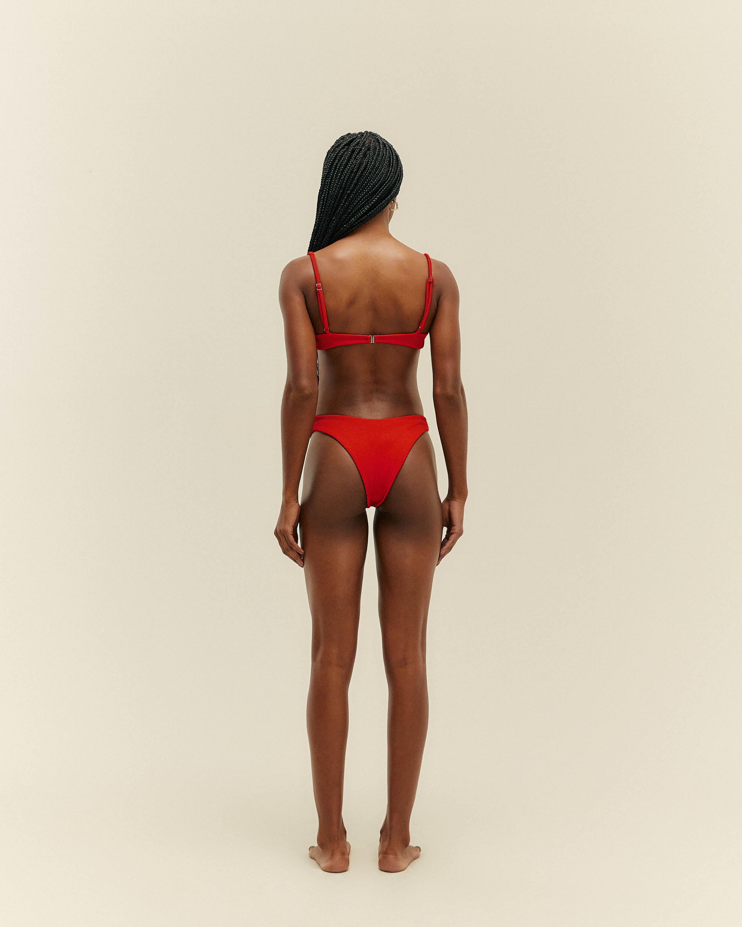 TOP MIA RIB RED DEVIATION