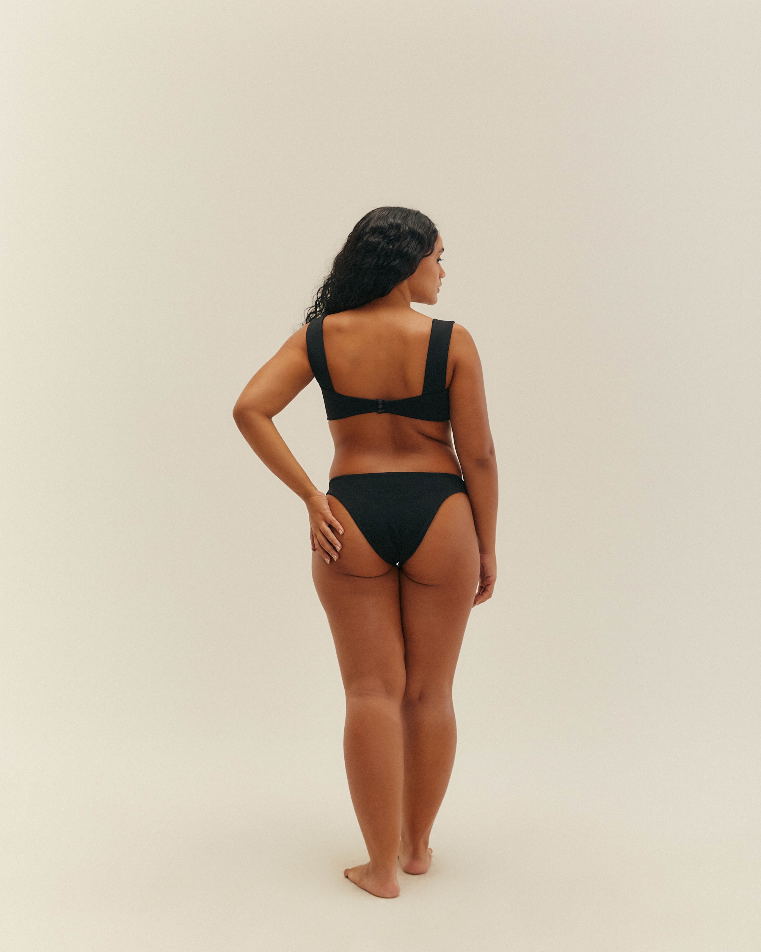 CREPE BASIC BOTTOM BLACK